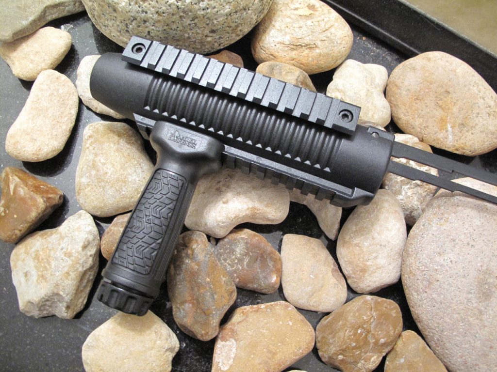 DANIEL DEFENSE Tactical + Maverick 88 Forend + VERTICAL GRIP ...